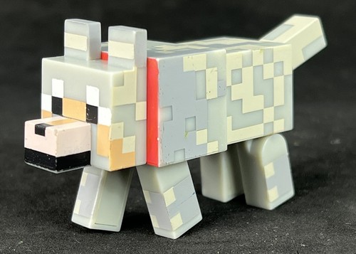 Minecraft Tamed Wolf With Red Collar Figure - 8cm x 4.5cm | eBay Australia