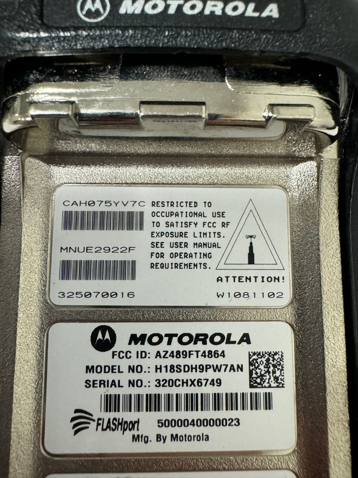 Motorola XTS 5000 Digital UHF 450 - 520MHz Model III Portable Radio ...