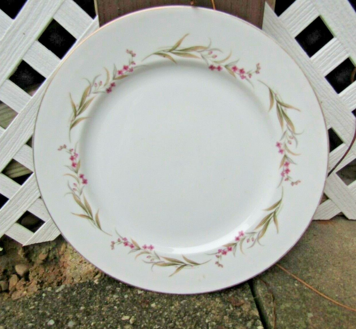 PRESTIGE FINE CHINA of JAPAN dinner plate, floral design - multiples ...