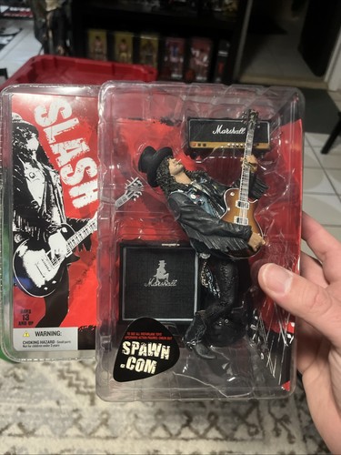 McFarlane Toys: Slash from Guns N Roses Action Figure with Guitar and ...