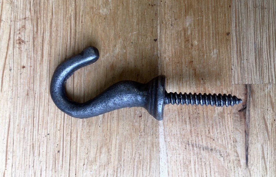 A small vintage style cast iron screw in hook dresser coat hanger SH1 ...