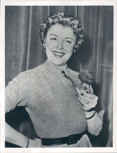 1954 Press Photo Actress Collette Lyons Smoking Pipe 1950s | eBay
