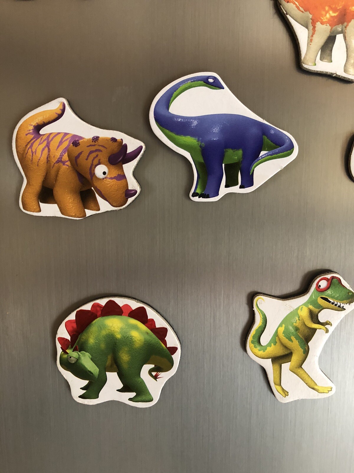 DINOSAUR MAGNETS MAGNETIC DINOSAURS MAGNETIZED DINO MATCH MAGNETS LOT ...