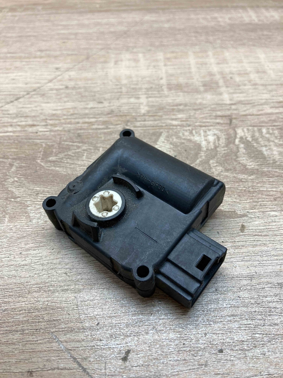 4F0820511B Volkswagen Audi Heater Flap Ventilation Actuartor Air ...