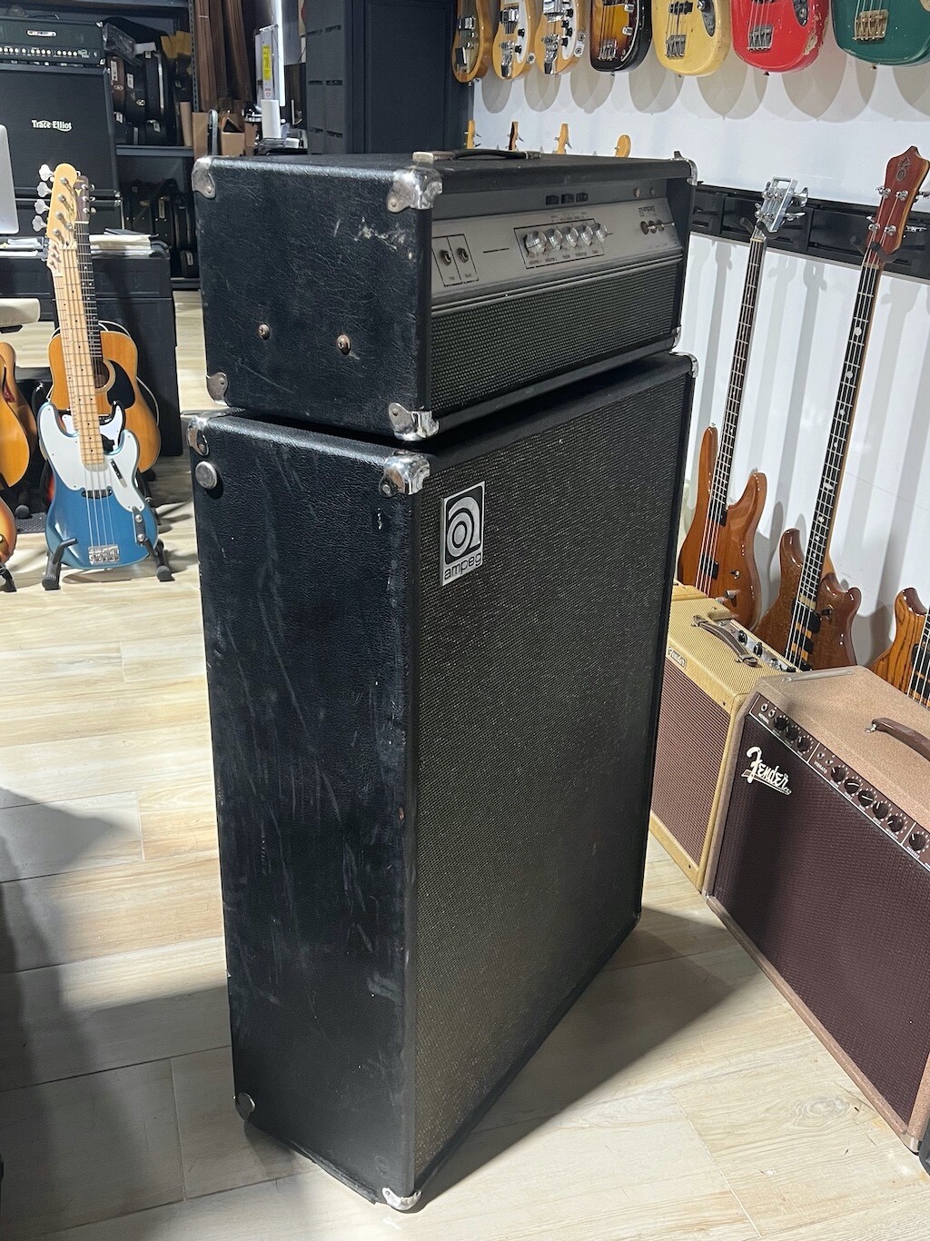 1974 Ampeg V-4B Head & B-25B 2X15" Bass Cabinet killer all Tube its a ...