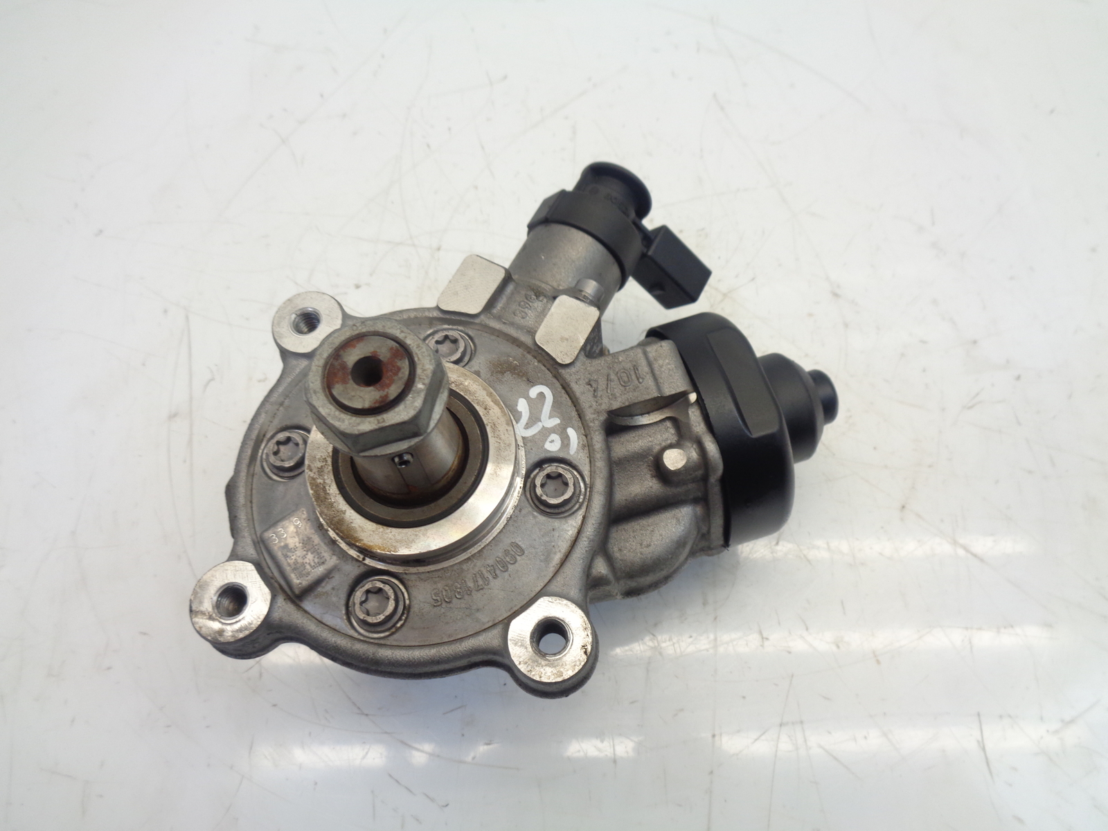 High-pressure pump for Audi Seat Skoda 1.6 TDI CXMA CXM 0445010537 ...