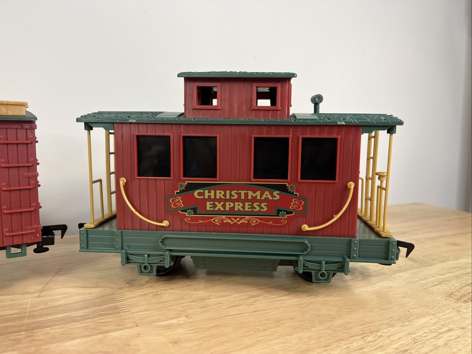 Ez Tech G Gauge Christmas Train Noel Express Boxcar And Caboose | eBay