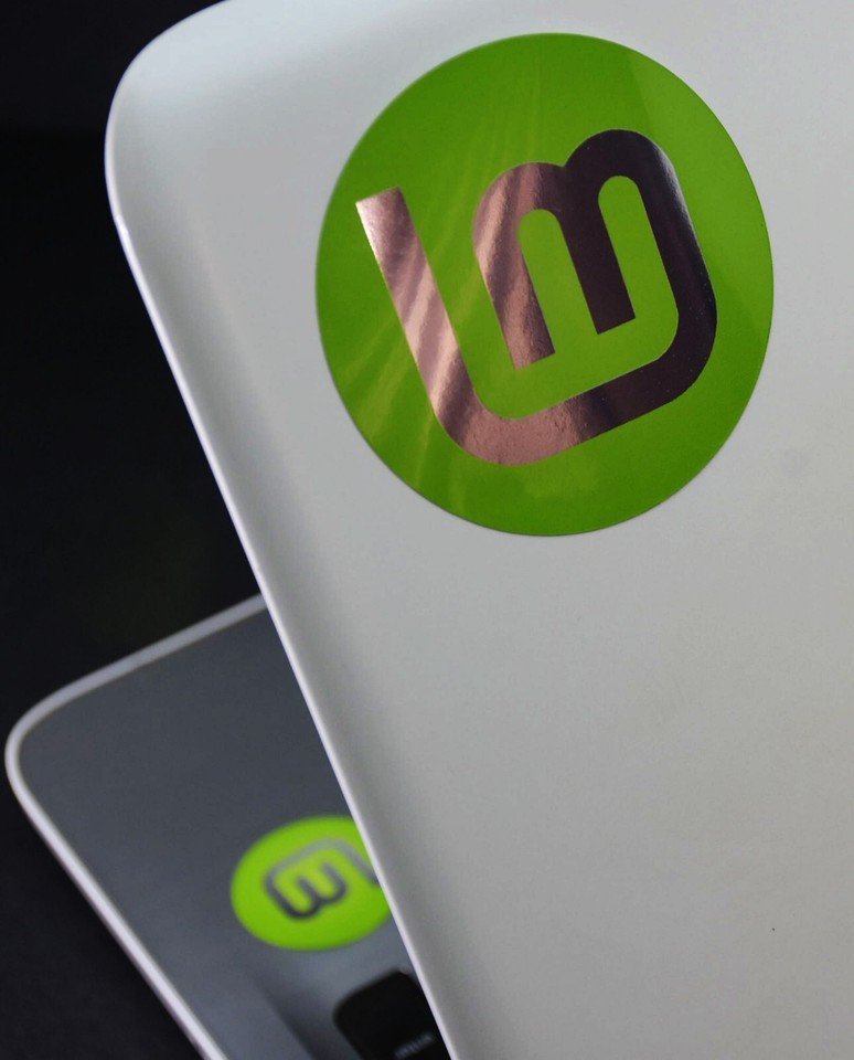 Linux Stickers Emblems Badge Logo Linux Decal Distro Mirrored Finish 3 ...