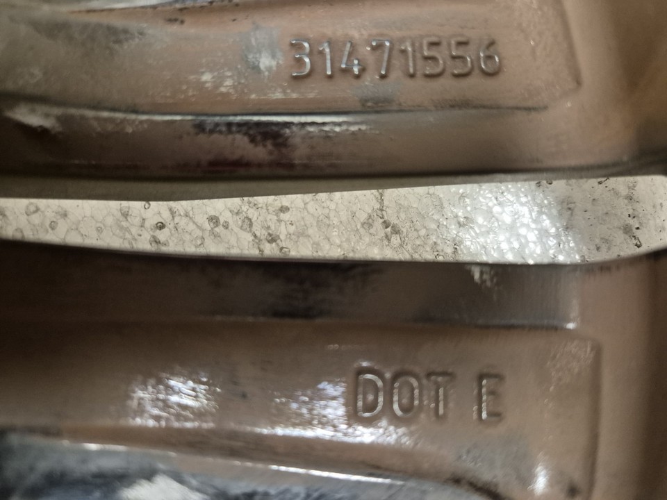 Volvo Xc40 Alloy Wheel 19 Diamond Cut 31471556 | eBay UK