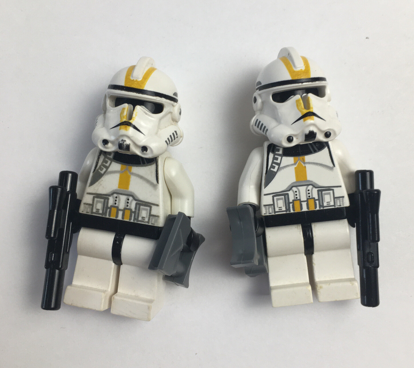 LEGO Star Wars Yellow Elite Clone Trooper Minifigures + Instruction Lot ...
