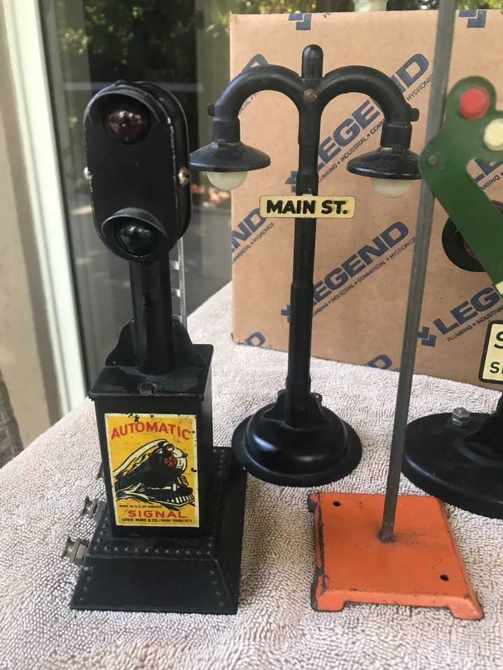 Marx Train Crossing Signals Signs Railroad Crossing Lot 9 PC Vintage A1 ...