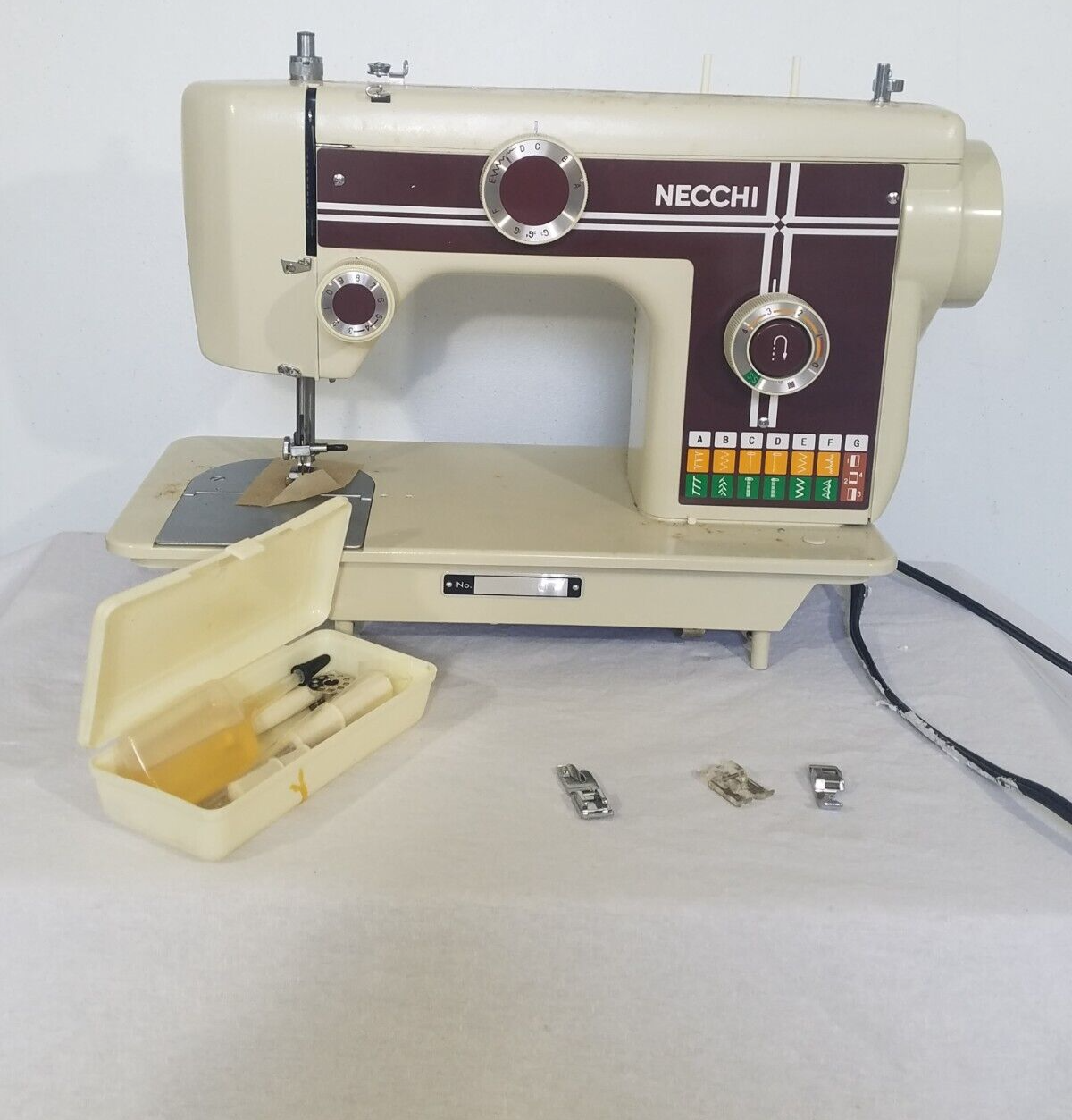 Necchi Model 522 Sewing Machine w Manual AS IS Parts Only | eBay