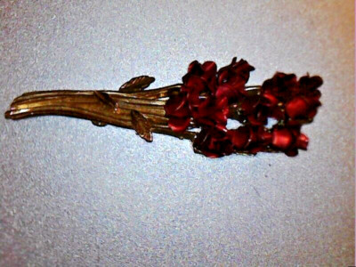 Vintage SIGNED DM 97 Dozen Long Stem Red Roses Gold Tone Brooch Pin 2. ...