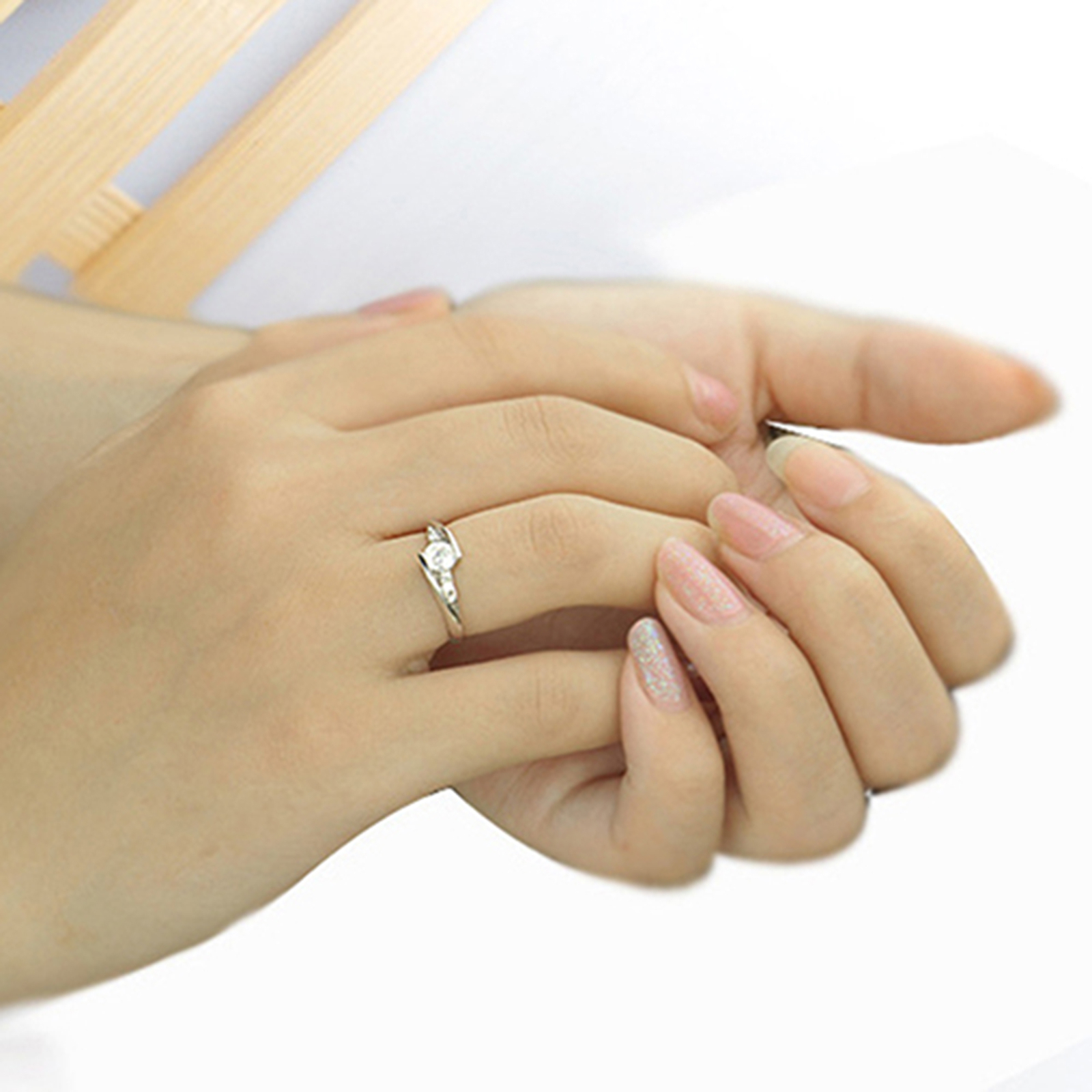 Women Ring Attractive Anti-rust Fashion Cubic Zircon Silver Plated Ring ...