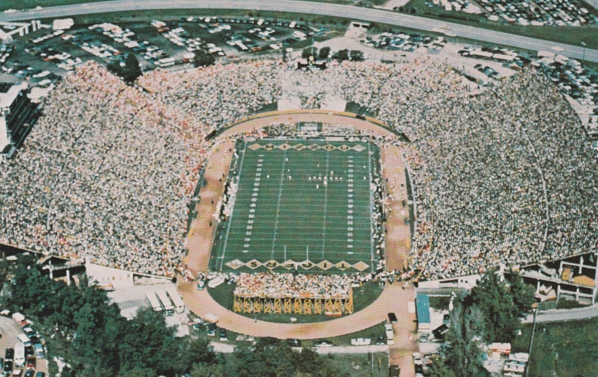 Mu Football Stadium