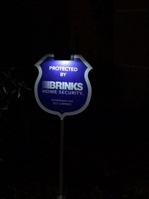 **NEW** BRINKS REFLECTIVE SECURITY YARD SIGN + 4 2-Sided Decals + SOLAR ...