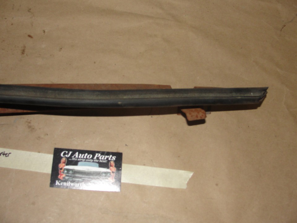 76 Cadillac Eldorado Convertible RIGHT REAR QUARTER WINDOW CHANNEL INT ...