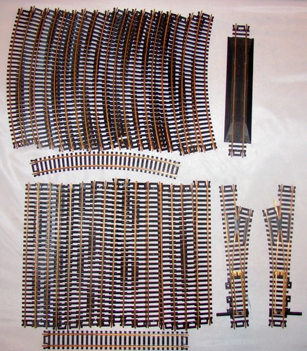 LOT OF ATLAS SNAP TRACK 18"R STRAIGHT & CURVED 40 TRACKS | eBay