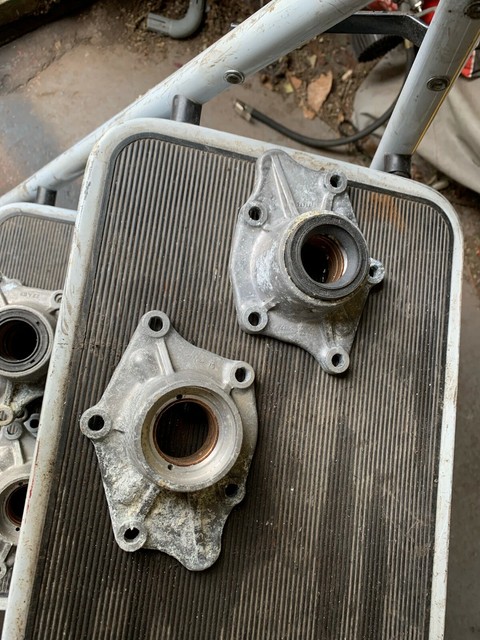 BL NOS Classic Mini Diff Gearbox Pot Joint Side Cover BMC Differential ...