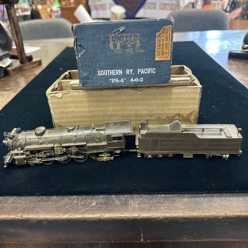 United Models Southern RY. PACIFIC PS-4 4-6-2 powered brass engine 2 ...
