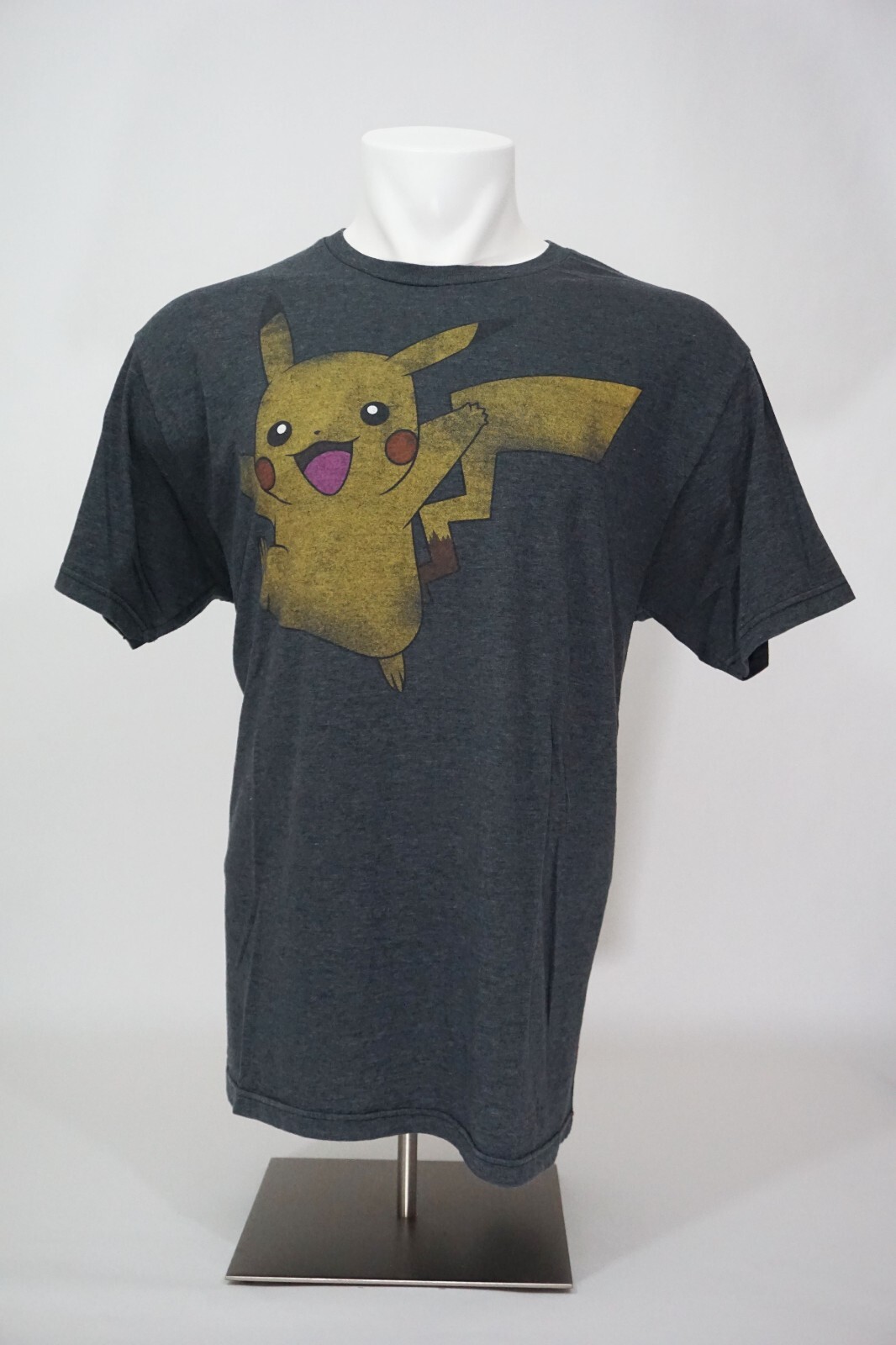 Nintendo 2013 Pokemon Pikachu Graphic Tee Shirt XLarge Charcoal Gray ...