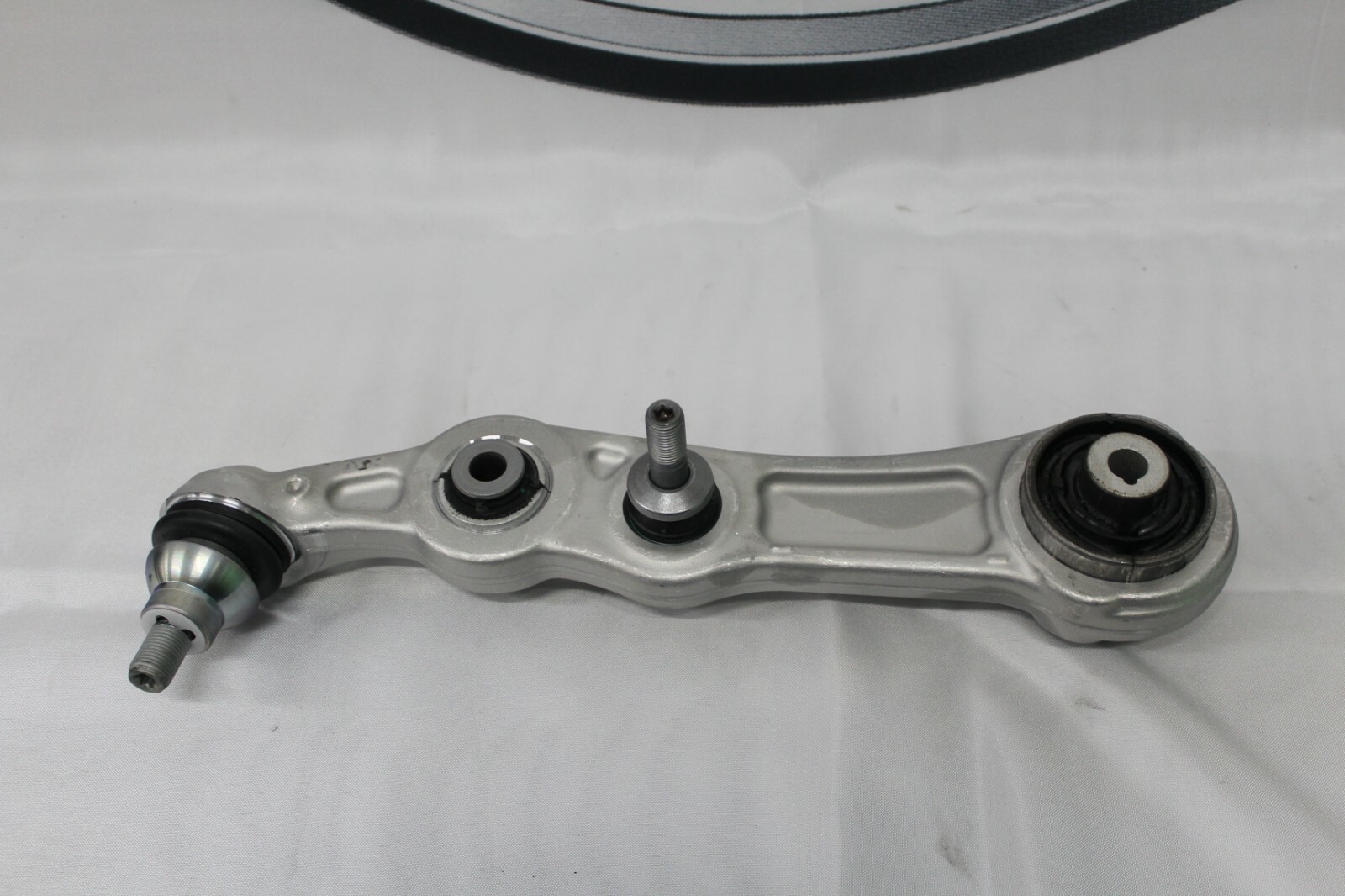 OEM Mercedes-Benz C-class W205 Front Right Control Arm A2053306201 ...
