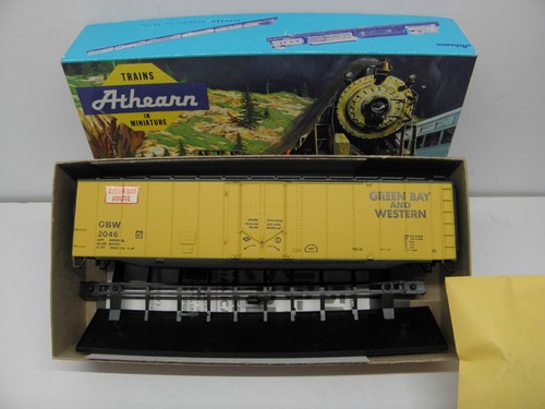 ATHEARN GREEN BAY & WESTERN 50' PLUG DOOR BOX CAR - GBW #2046- HO SCALE ...