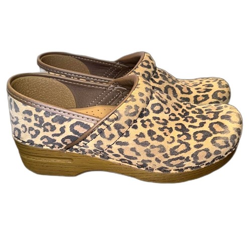 Dansko leopard print professional comfort clogs size 39 8.5 nurse ...