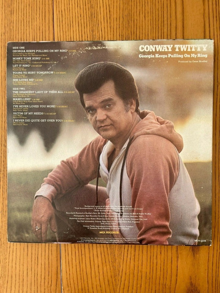 Country vinyl 4 LP lot - Willie Nelson STARDUST - Charley Pride ...