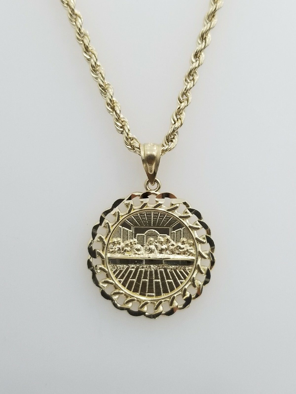 Sale 10K Yellow Gold Last Supper Jesus Rope Chain 20' Medallion Pendant ...