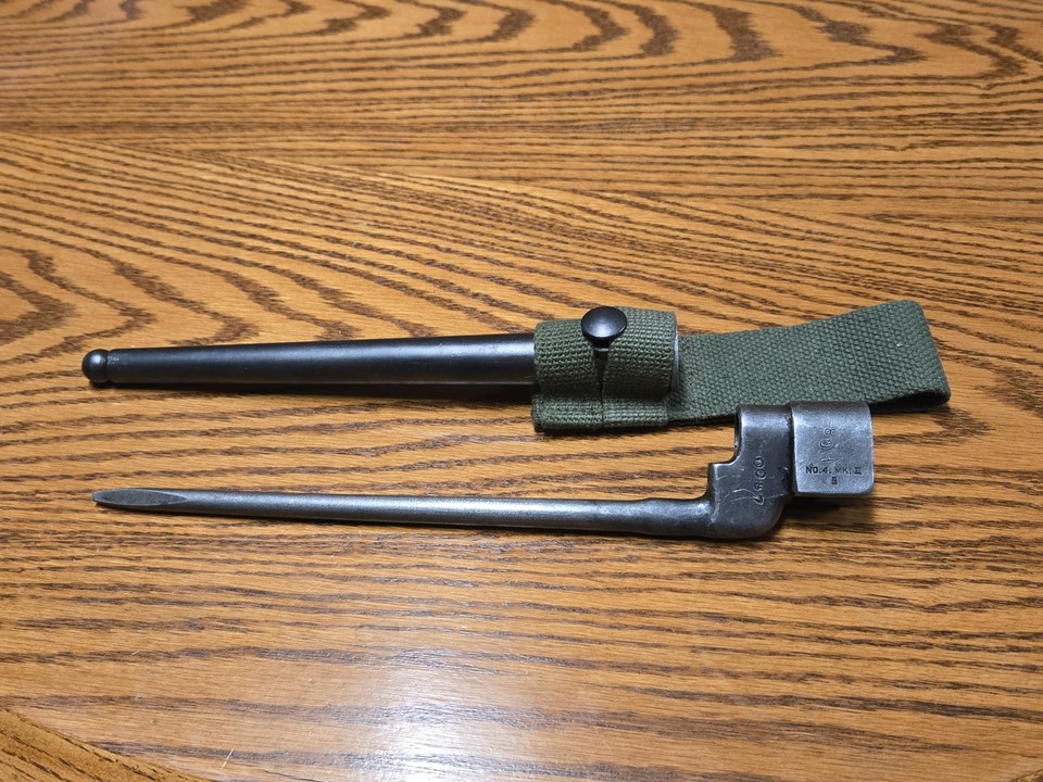 WWII British Enfield No 4 MKII Spike Bayonet Savage with Scabbard and ...