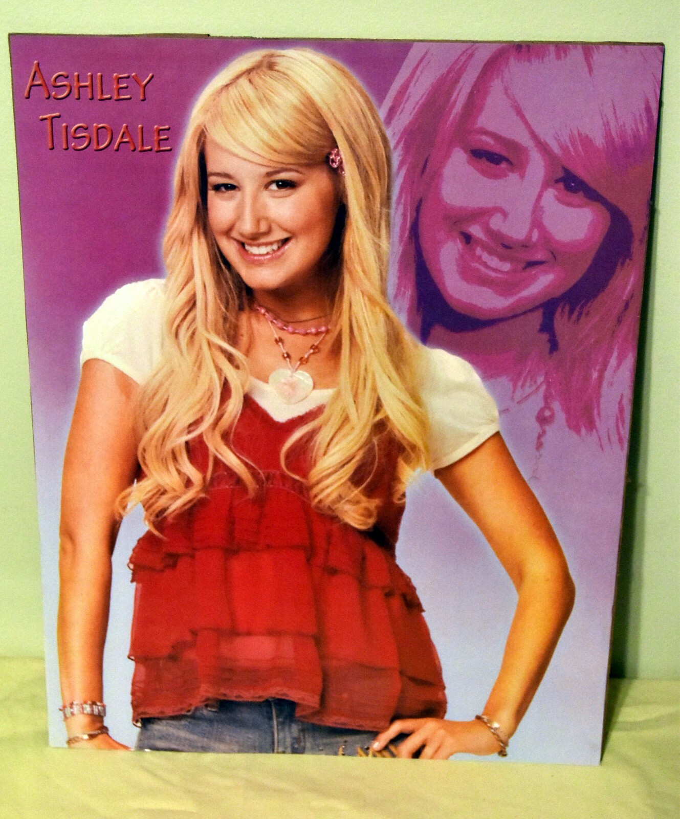 Taylor Lautner And Ashley Tisdale