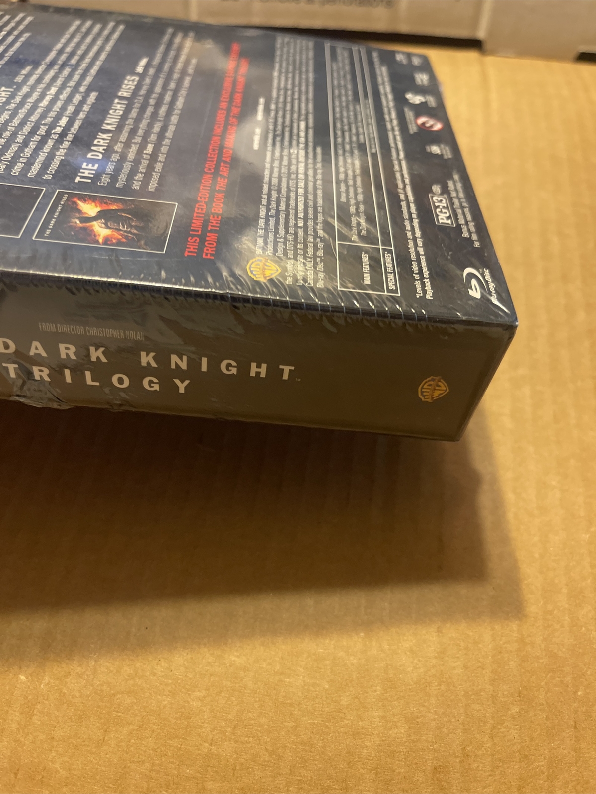 The Dark Knight Trilogy Blu-ray 5-Disc Set Limited Edition Box Set ...