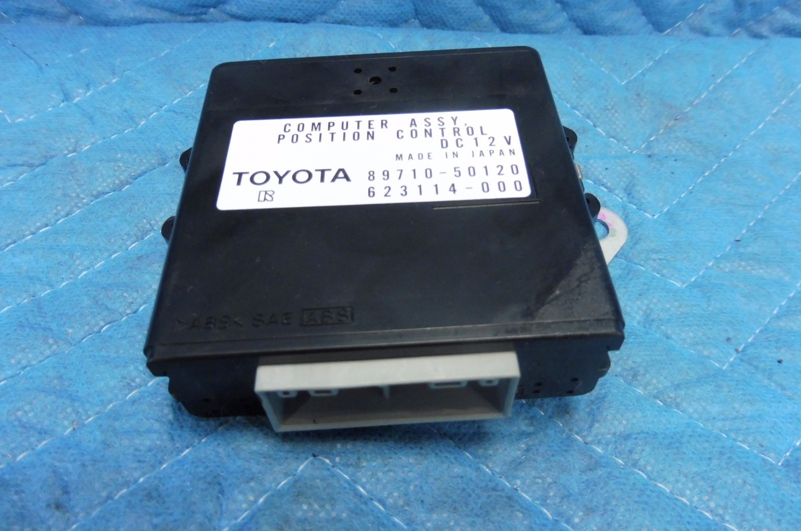 Lexus LS430 Rear Seat Position Control Computer Passenger Side 2001 ...