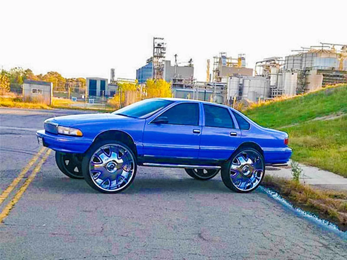 Box Chevy Caprice On 28s