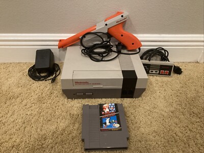 Nintendo NES Console Bundle with Zapper Game Duck Hunt Super Mario ...