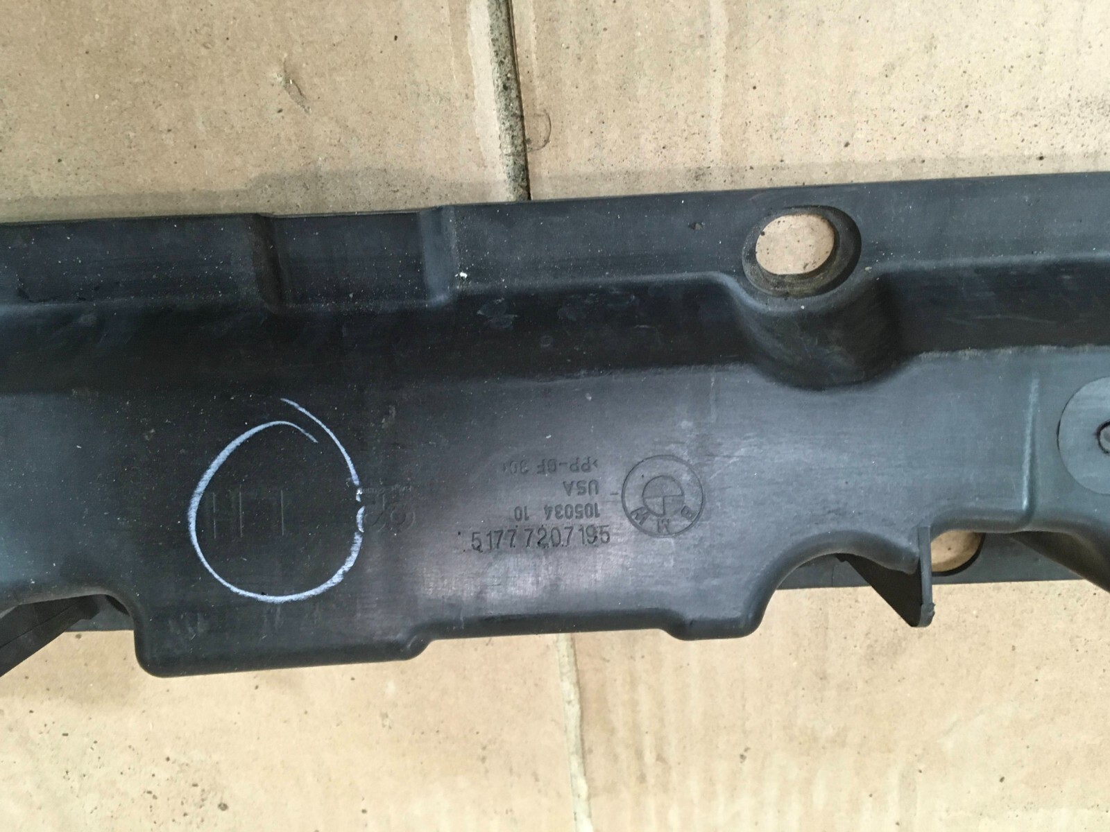 BMW OEM 07-13 X5 Exterior-rocker Molding Mount Left 51777207195 for sale online | eBay