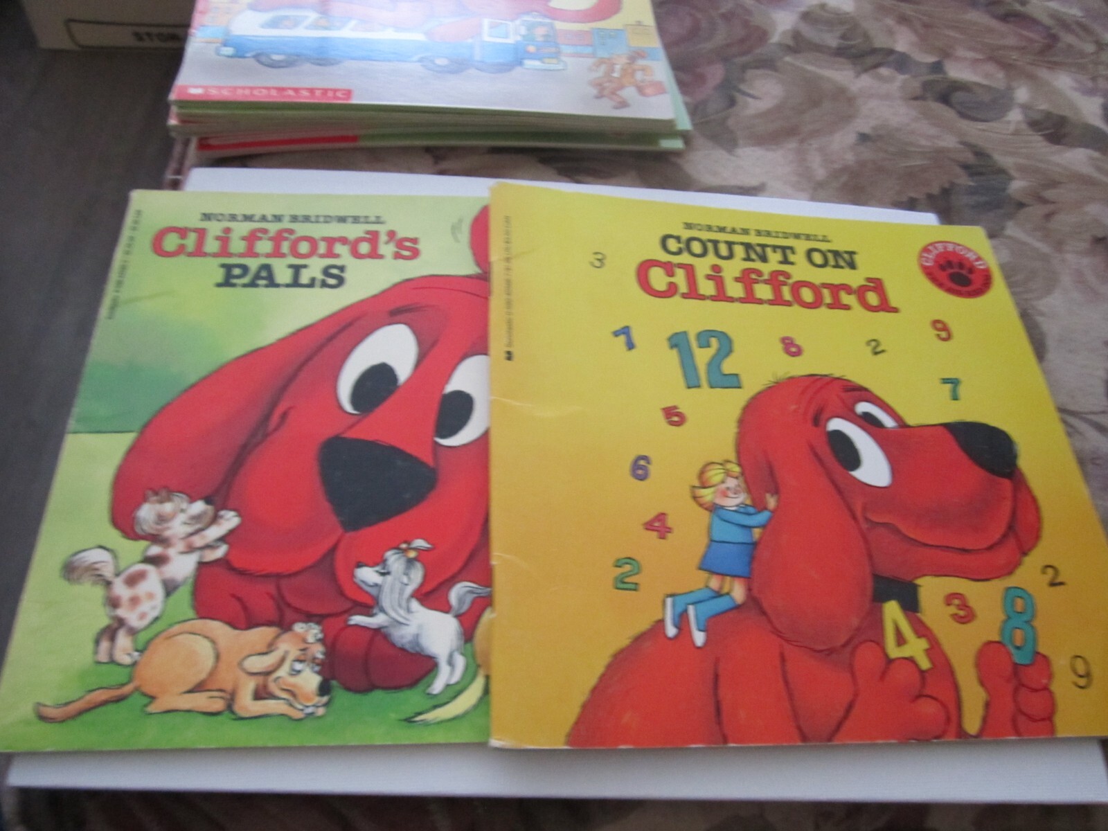 (2) Clifford The Big Red Dog by Norman Bridwell Sc Books in Good-Shape ...