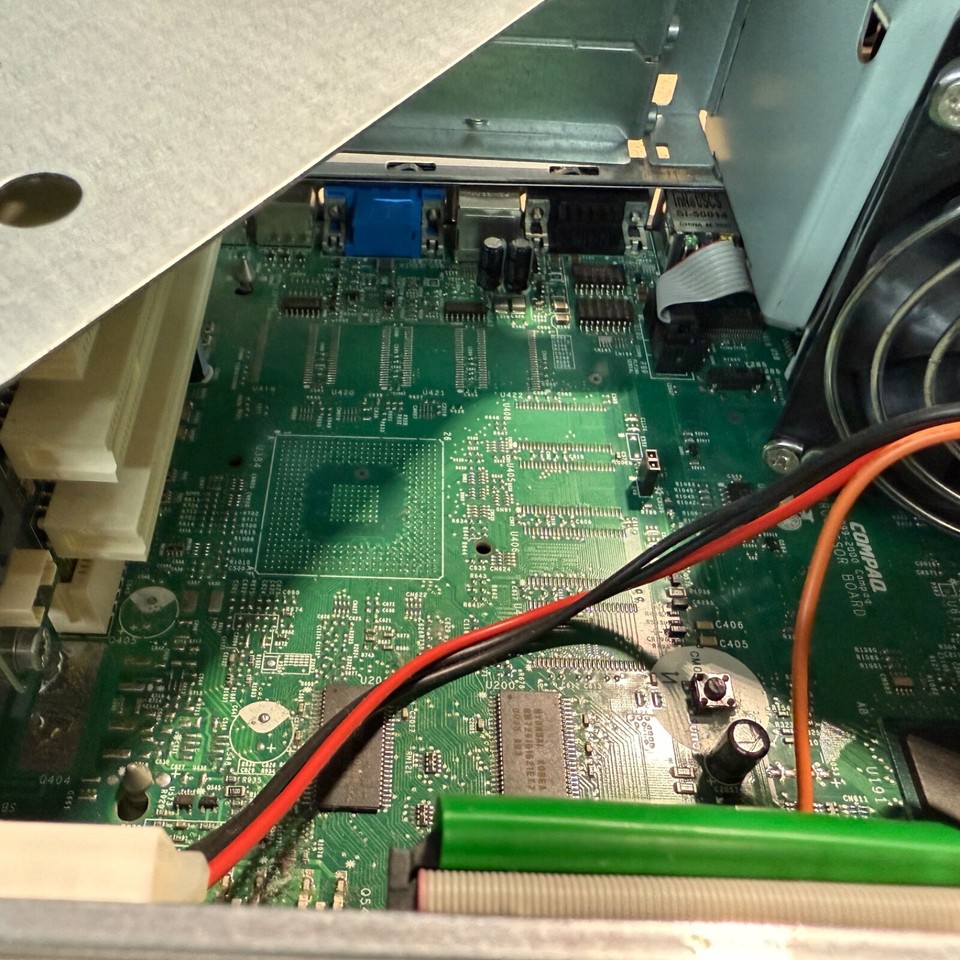 Vintage Compaq Desktop PC 1999 Deskpro EN Windows 2000 Pro Broken For ...