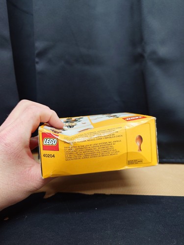 NEW IN BOX AND FACTORY SEALED - LEGO 40204 Pilgrim Seasonal Set Crushed ...