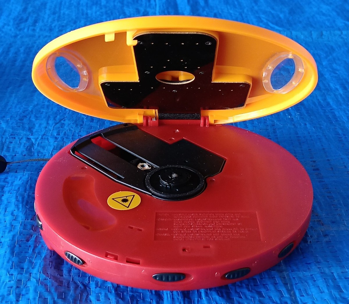 Disney Mickey Mouse Dcd6000c Portable Cd Player Radio Disney Cd Player