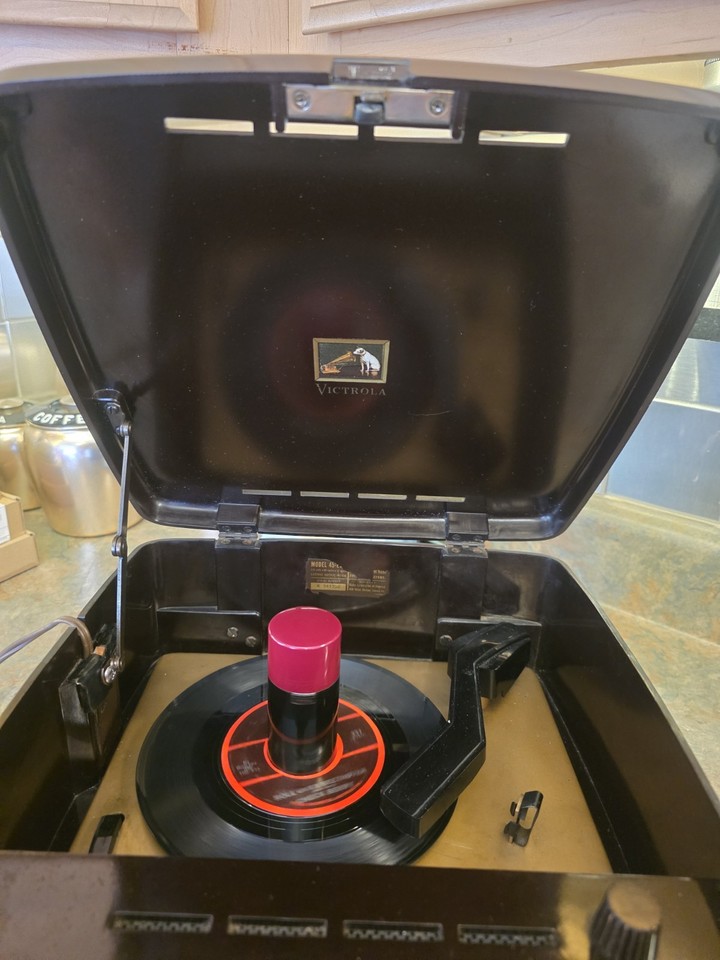 Vintage Completely Restored RCA Victor Model 45-EY-3 45 RPM Record ...
