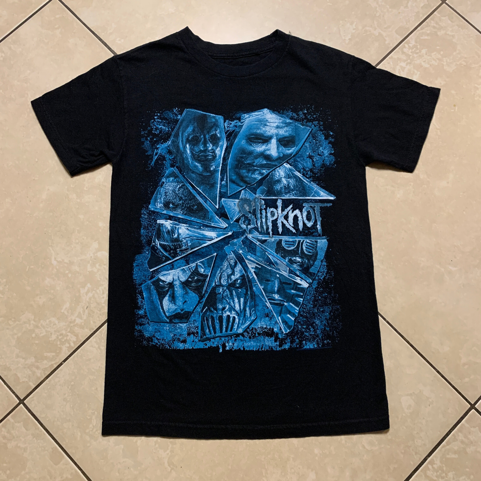 2017 SLIPKNOT Shattered Glass Masks Step Inside Devil… - Gem