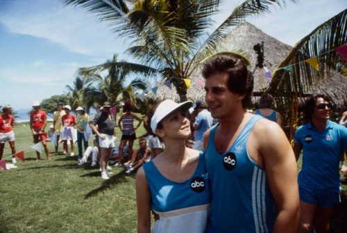 Emma Samms Michael Spound in the tv special 'Battle of the Net- 1985 ...