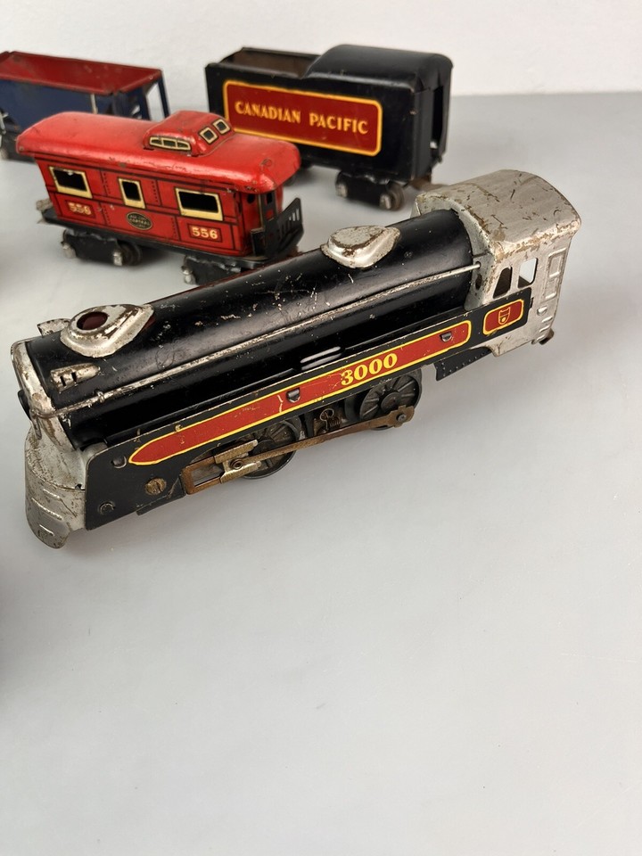 Marx Electric Steam Locomotive 3000 & 5 Tin Cars | eBay