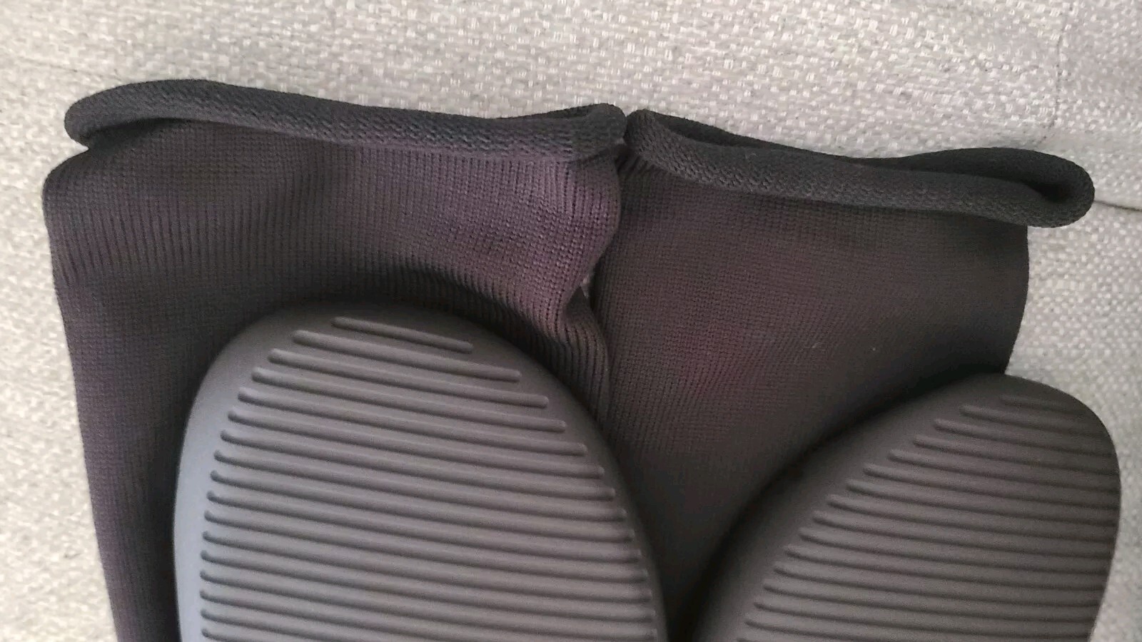 NEW Size 2 (Men’s US 9-10.5) YZY Yeezy PODS Black Kanye West Sock-Shoes ...