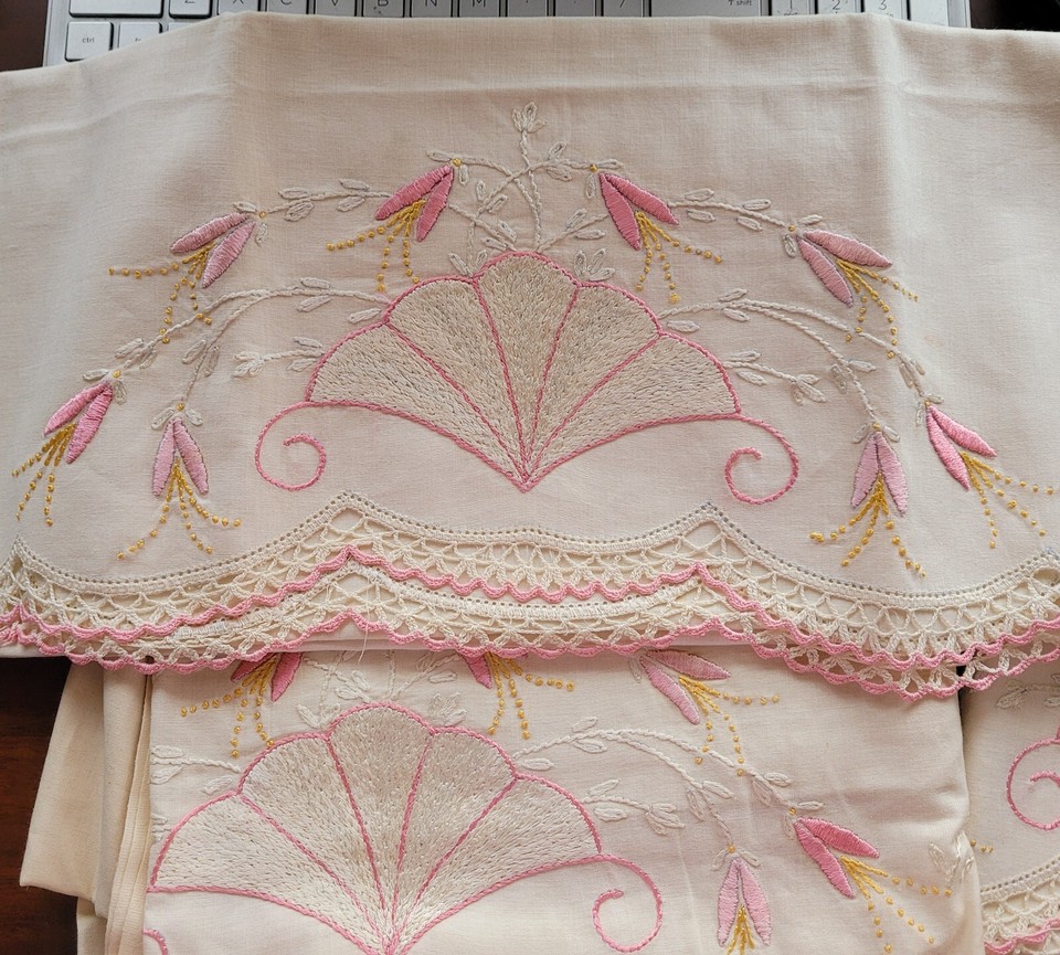 Beautiful Vintage Embroidered Pillowcases and Sheet Set | eBay