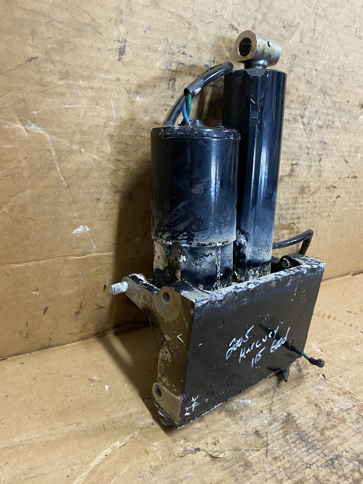 MERCURY Power Trim And Tilt Unit 75 90 100 115 125 hp 2 & 4 Stroke ...