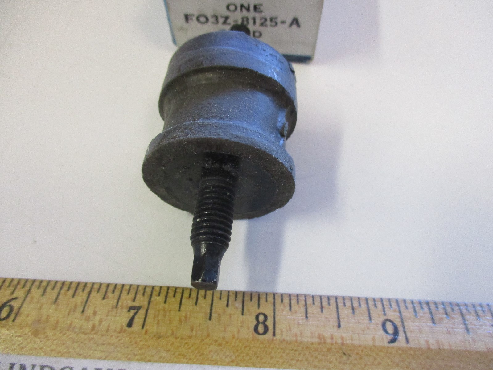 FORD "STUD" INSULATOR (RADIATOR MOUNTING) NOS FREE SHIPPING VERY RARE ...