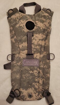 New CamelBak Maximum Gear Digital Camo 2L Hydration Pack Backpack | eBay